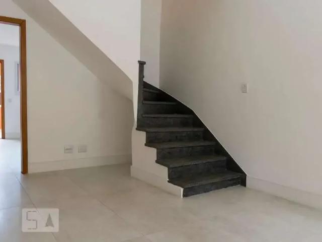 Casa / Sobrado para Locação em São Paulo/SP Campo Belo 2 Quartos