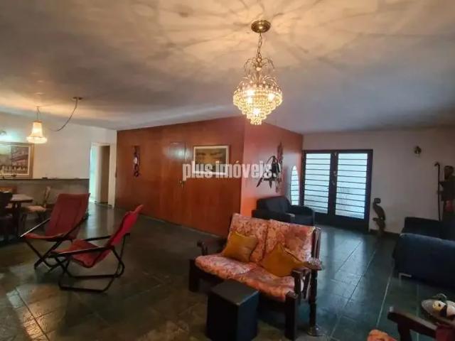 Casa / Sobrado para Locação em São Paulo/SP Campo Belo 3 Quartos