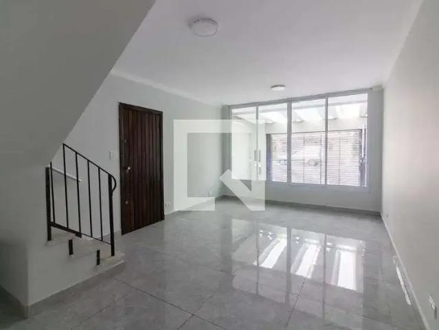Casa / Sobrado para Locação em São Paulo/SP Campo Belo 3 Quartos