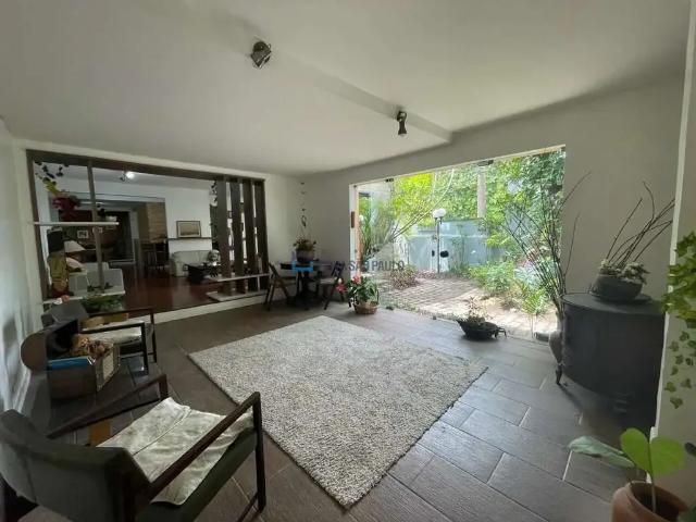 Casa / Sobrado para Locação em São Paulo/SP Campo Belo 3 Quartos
