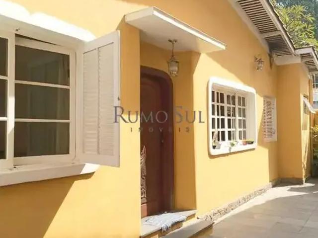 Casa / Sobrado para Locação em São Paulo/SP Campo Belo 3 Quartos