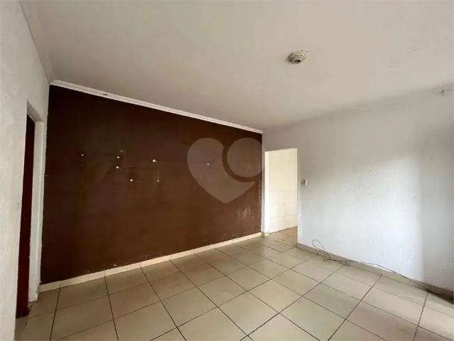 Casa / Sobrado para Locação em São Paulo/SP Campo Limpo 2 Quartos