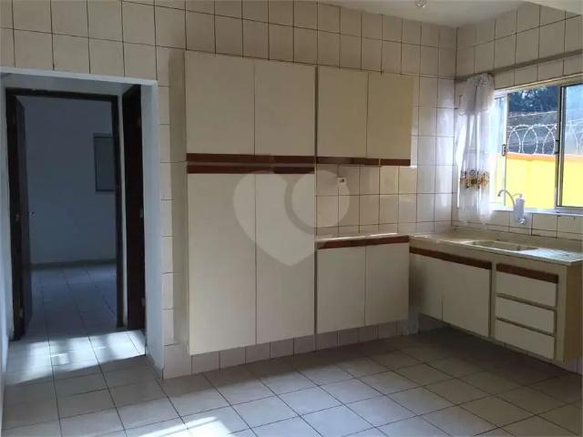 Casa / Sobrado para Locação em São Paulo/SP Campo Limpo 2 Quartos