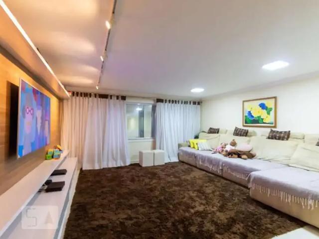 Casa / Sobrado para Locação em São Paulo/SP Cangaíba 3 Quartos