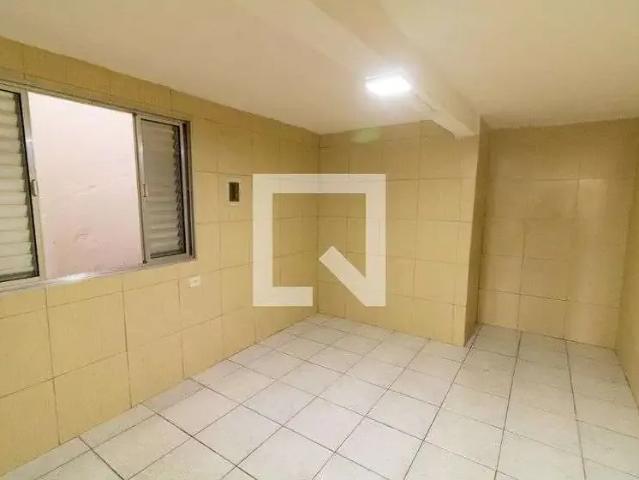Casa / Sobrado para Locação em São Paulo/SP Cangaíba 2 Quartos