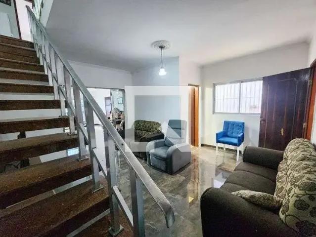 Casa / Sobrado para Locação em São Paulo/SP Cangaíba 4 Quartos