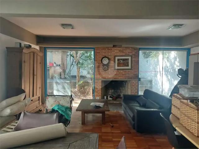 Casa / Sobrado para Locação em São Paulo/SP Chácara Flora 3 Quartos