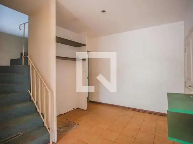 Casa / Sobrado para Locação em São Paulo/SP Chácara Inglesa 3 Quartos