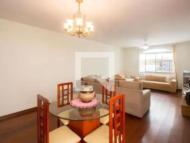 Casa / Sobrado para Locação em São Paulo/SP Chácara Santo Antônio 4 Quartos