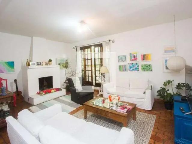 Casa / Sobrado para Locação em São Paulo/SP Chácara Santo Antônio 4 Quartos