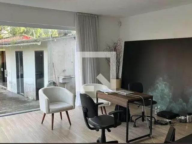 Casa / Sobrado para Locação em São Paulo/SP Cidade Dutra 2 Quartos