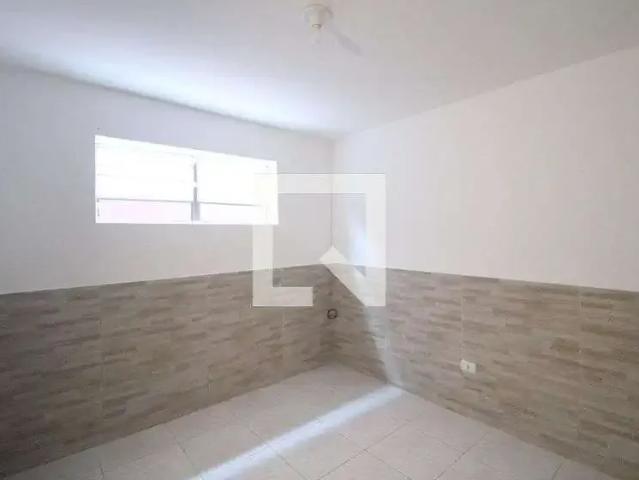 Casa / Sobrado para Locação em São Paulo/SP Cidade Dutra 2 Quartos