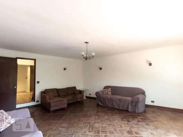 Casa / Sobrado para Locação em São Paulo/SP Cidade Dutra 3 Quartos