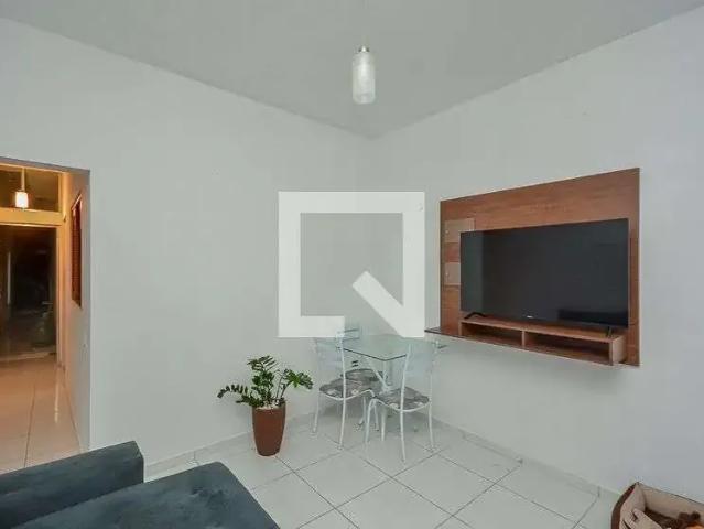 Casa / Sobrado para Locação em São Paulo/SP Cidade Dutra 8 Quartos