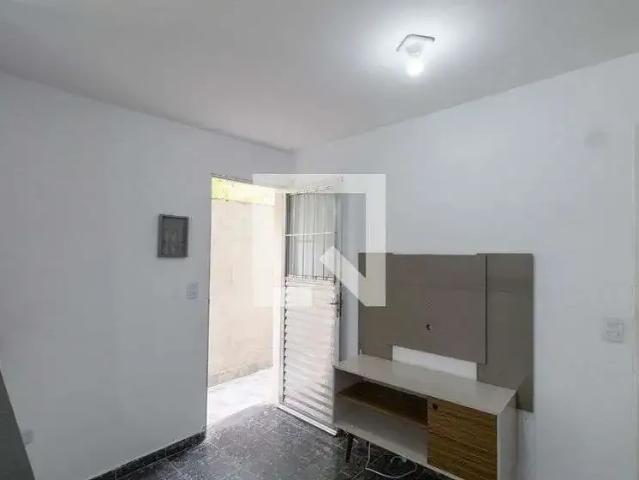 Casa / Sobrado para Locação em São Paulo/SP Cidade Líder 1 Quartos