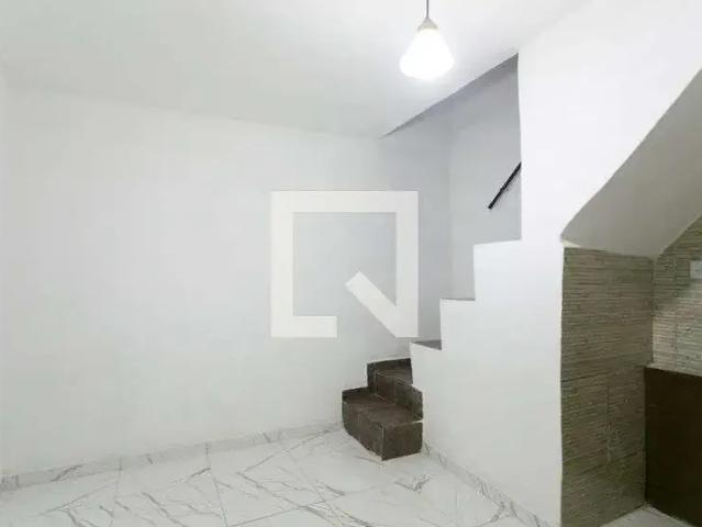Casa / Sobrado para Locação em São Paulo/SP Cidade Líder 2 Quartos
