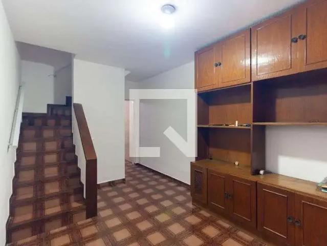 Casa / Sobrado para Locação em São Paulo/SP Cidade São Mateus 2 Quartos