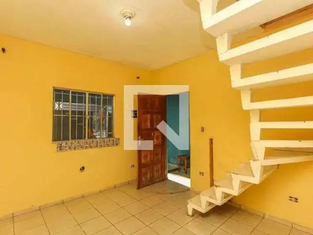 Casa / Sobrado para Locação em São Paulo/SP Cidade Satélite Santa Bárbara 3 Quartos
