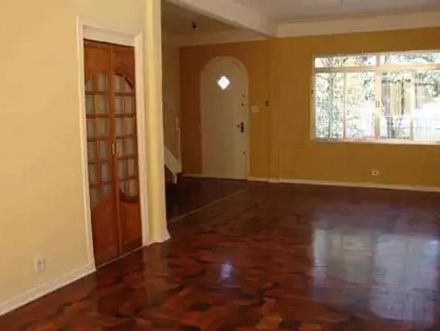 Casa / Sobrado para Locação em São Paulo/SP Aclimação 3 Quartos