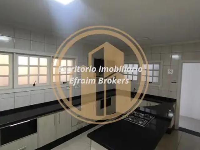 Casa / Sobrado para Locação em São Paulo/SP Água Fria 4 Quartos