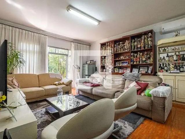 Casa / Sobrado para Locação em São Paulo/SP Alto de Pinheiros 3 Quartos