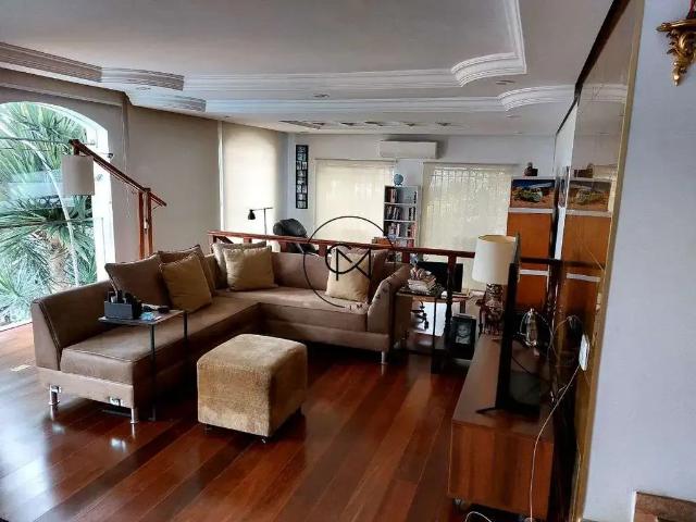 Casa / Sobrado para Locação em São Paulo/SP Alto de Pinheiros 4 Quartos