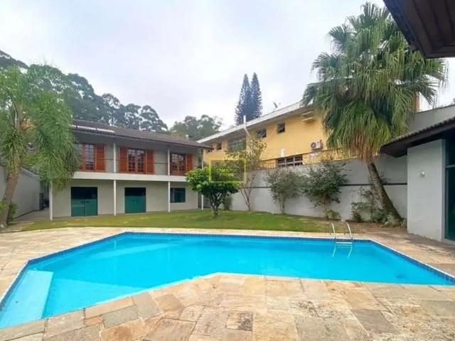 Casa / Sobrado para Locação em São Paulo/SP Alto de Pinheiros 4 Quartos