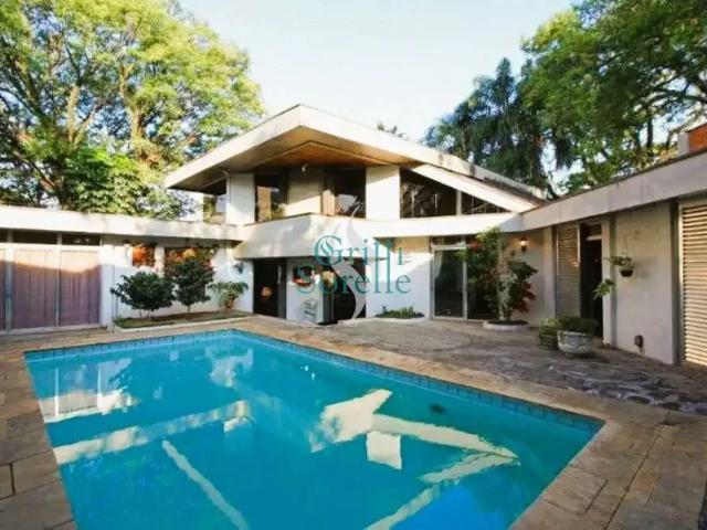 Casa / Sobrado para Locação em São Paulo/SP Alto de Pinheiros 4 Quartos