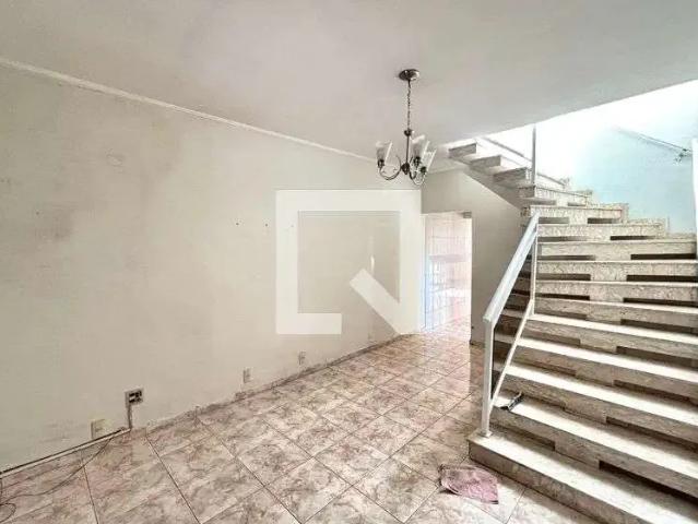 Casa / Sobrado para Locação em São Paulo/SP Artur Alvim 3 Quartos