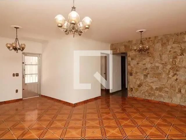 Casa / Sobrado para Locação em São Paulo/SP Artur Alvim 4 Quartos