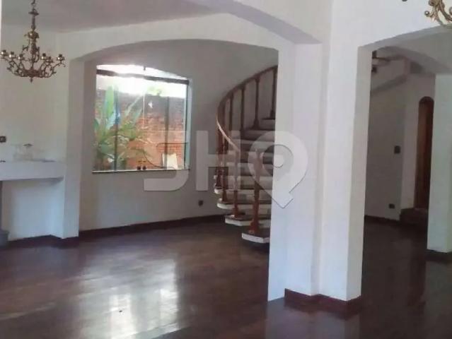 Casa / Sobrado para Locação em São Paulo/SP Boaçava 4 Quartos