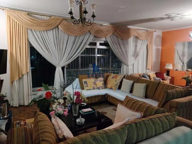 Casa / Sobrado para Locação em São Paulo/SP Boaçava 6 Quartos