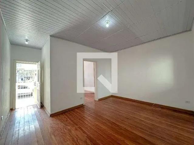 Casa / Sobrado para Locação em São Paulo/SP Bom Retiro 2 Quartos