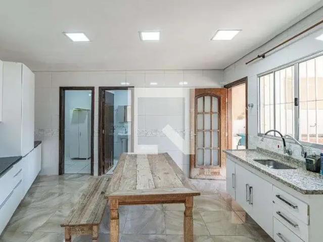 Casa / Sobrado para Locação em São Paulo/SP Bosque da Saúde 2 Quartos