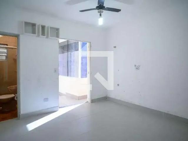 Casa / Sobrado para Locação em São Paulo/SP Bosque da Saúde 2 Quartos