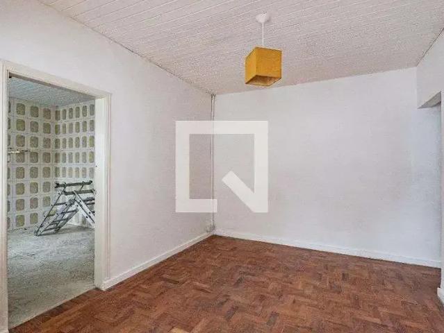 Casa / Sobrado para Locação em São Paulo/SP Bosque da Saúde 2 Quartos