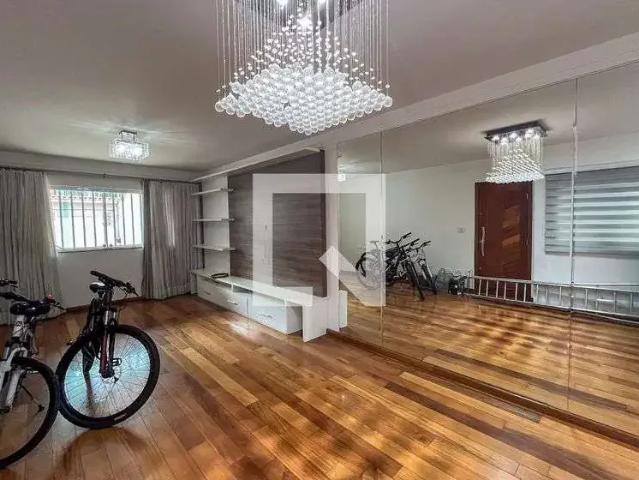 Casa / Sobrado para Locação em São Paulo/SP Bosque da Saúde 4 Quartos
