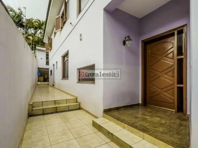 Casa / Sobrado para Locação em São Paulo/SP Bosque da Saúde 4 Quartos