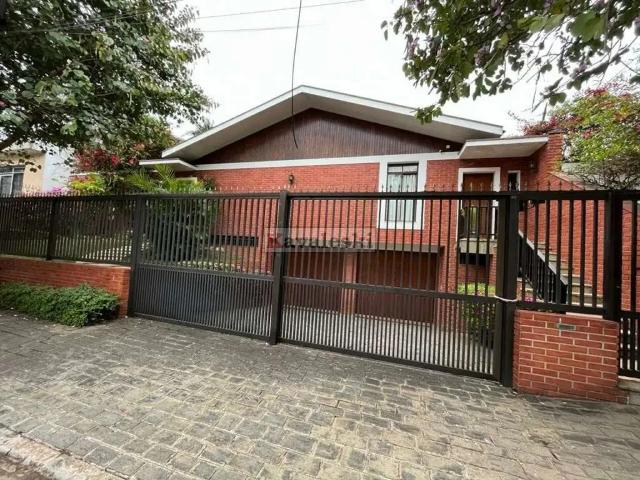 Casa / Sobrado para Locação em São Paulo/SP Bosque da Saúde 4 Quartos