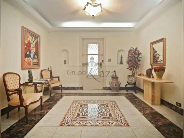 Casa / Sobrado para Locação em São Paulo/SP Bela Vista 4 Quartos
