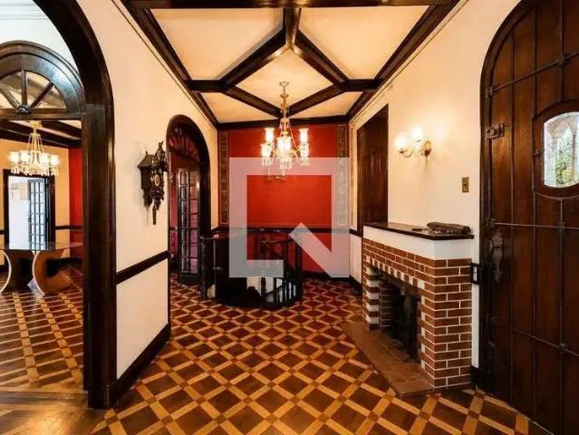 Casa / Sobrado para Locação em São Paulo/SP Bela Vista 3 Quartos
