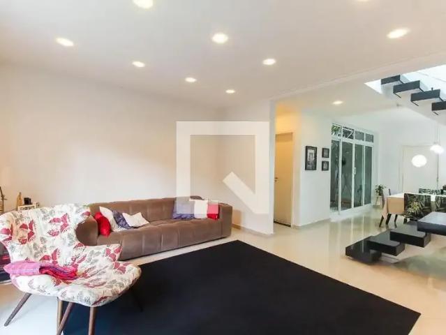 Casa / Sobrado para Locação em São Paulo/SP Belém 3 Quartos