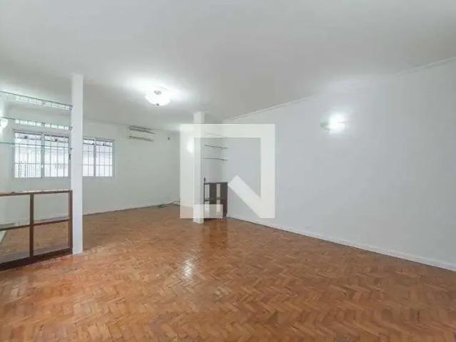 Casa / Sobrado para Locação em São Paulo/SP Brooklin 3 Quartos