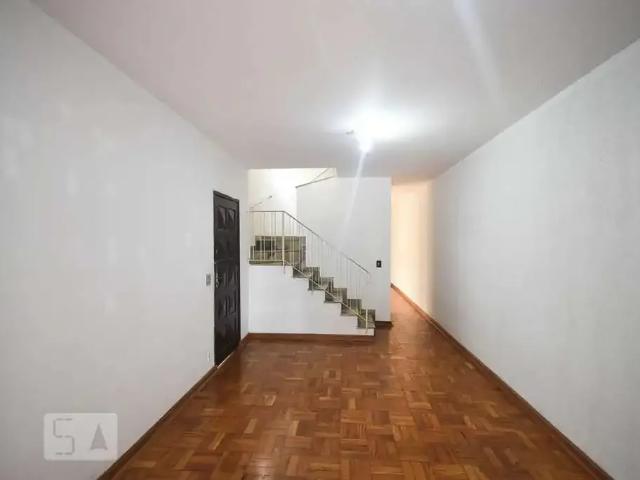 Casa / Sobrado para Locação em São Paulo/SP Butantã 3 Quartos