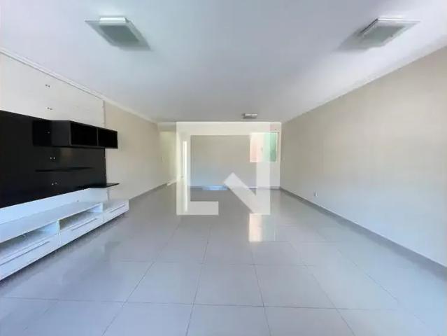 Casa / Sobrado para Locação em São Paulo/SP Butantã 3 Quartos