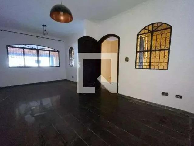 Casa / Sobrado para Locação em São Paulo/SP Butantã 3 Quartos