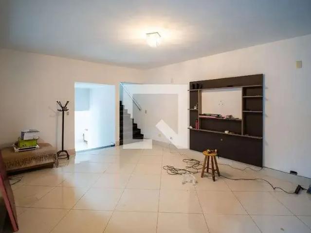 Casa / Sobrado para Locação em São Paulo/SP Butantã 4 Quartos