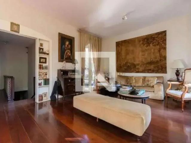 Casa / Sobrado para Locação em São Paulo/SP Butantã 4 Quartos
