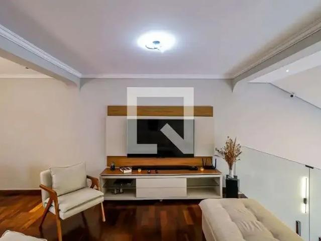 Casa / Sobrado para Locação em São Paulo/SP Butantã 5 Quartos