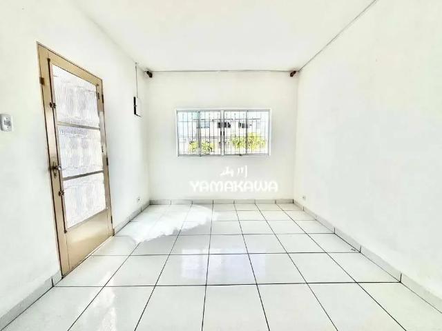 Casa / Sobrado para Locação em São Paulo/SP Guaianases 2 Quartos